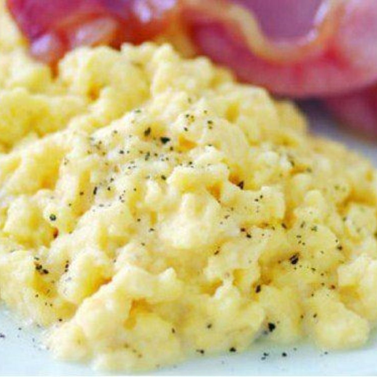 how to make scrambled eggs using milk