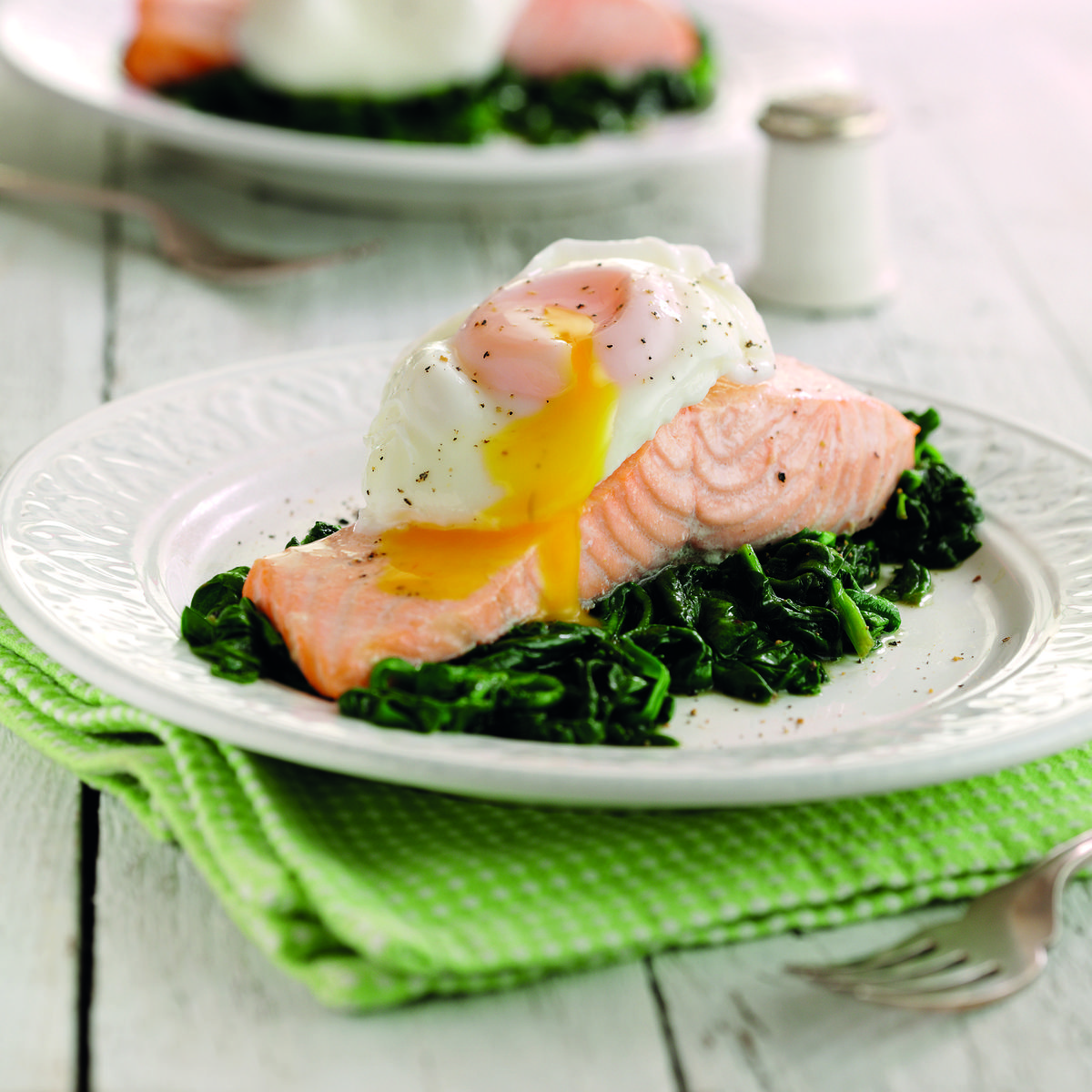 how to cook eggs and salmon