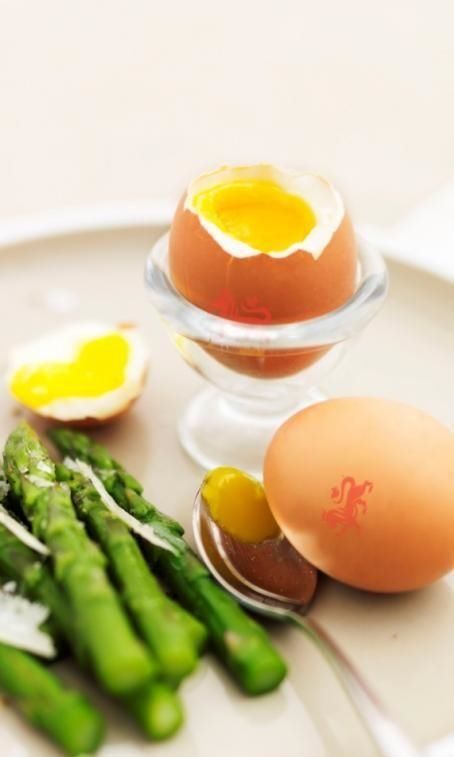 Egg yolk nutrition | Egg Recipes – British Lion Eggs